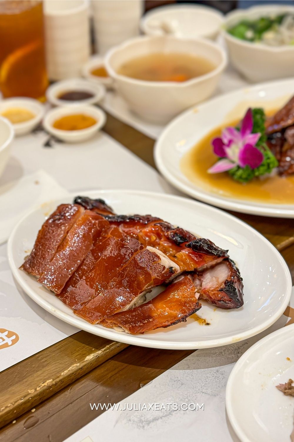 Kam’s Roast Goose: A Michelin-Rated Roast Meat Experience in Hong Kong - JULIAXEATS
